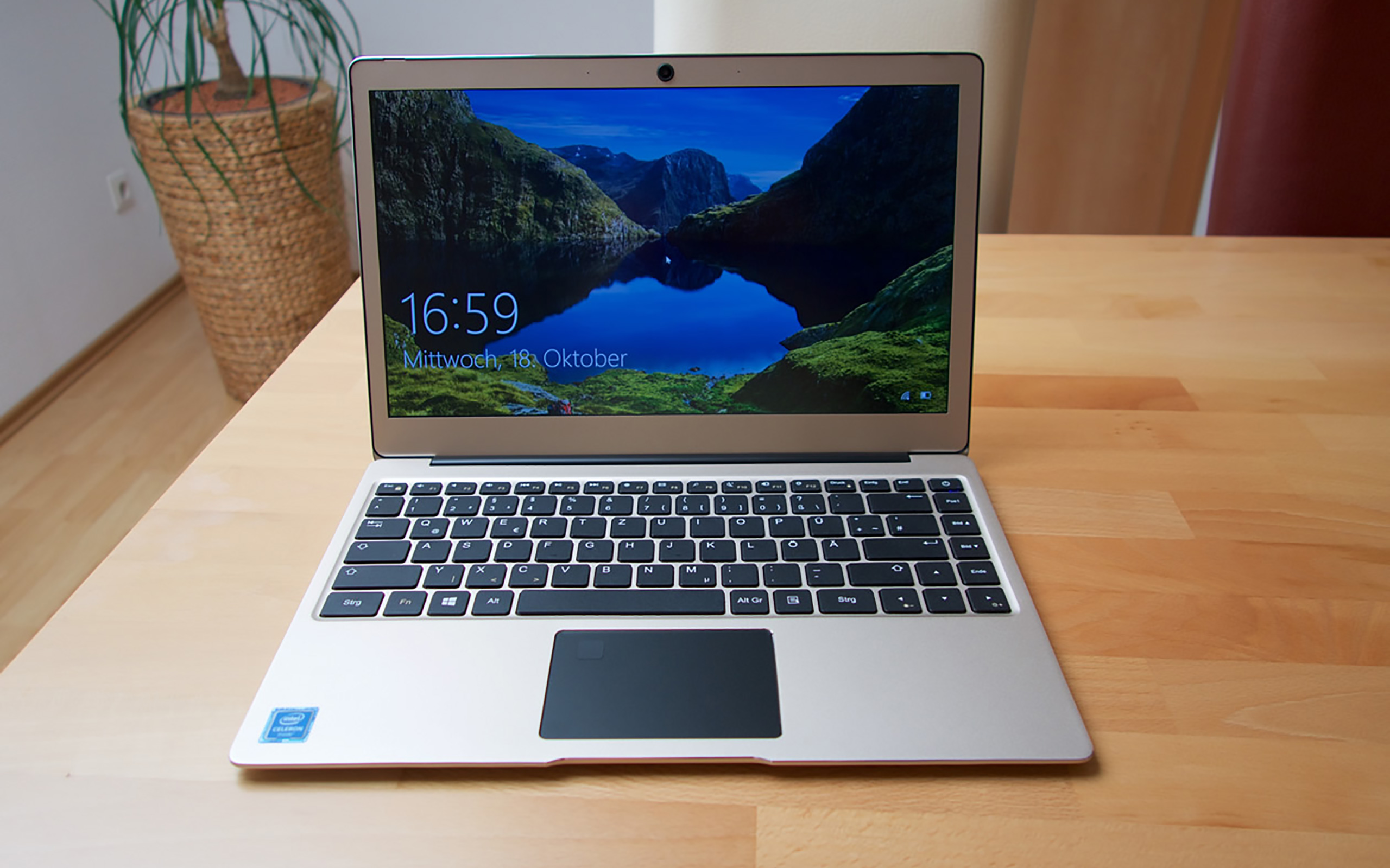 Odys Winbook 13 | Fritschis Welt